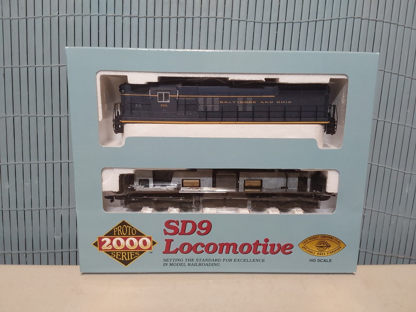 HO SCALE 2000 SD9 LOCOMOTIVE #2 | eBay