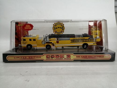 Code 3 Collectibles Honolulu Fire Dept. Car Number L-31 1/64 Die-Cast ...