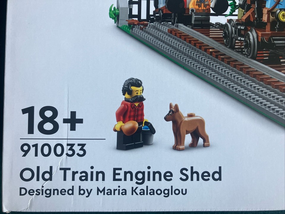 Lego Bricklink Designer 910033 OLD TRAIN ENGINE SHED Ready to dispatch ...