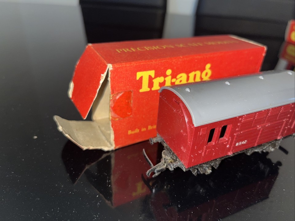 TRIANG OO GAUGE BR HORSE BOX B542 R123 | eBay
