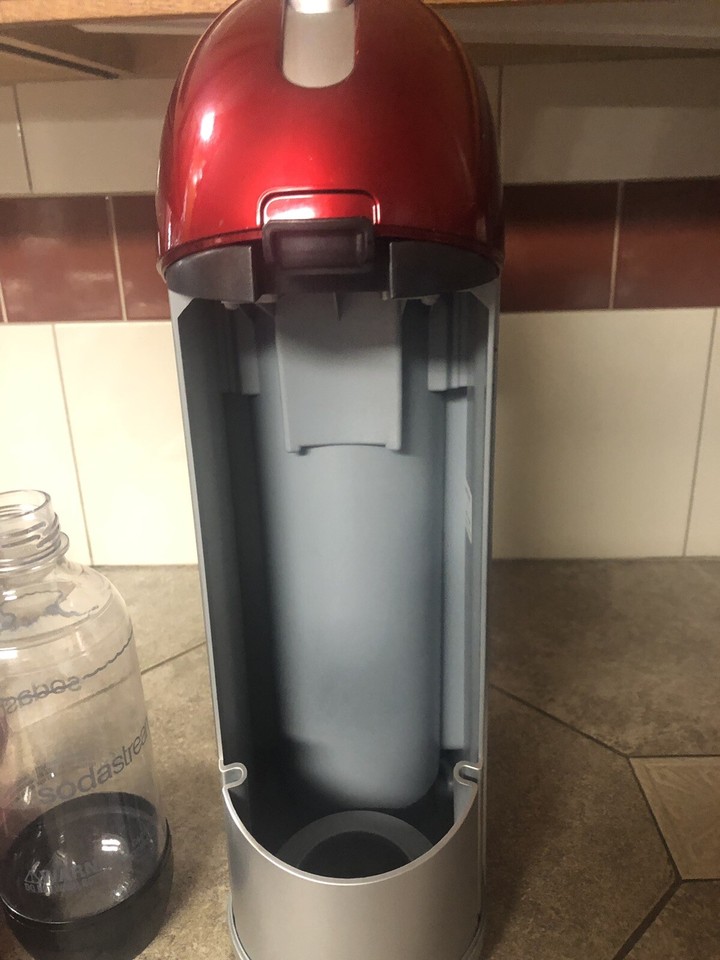 Sodastream FZ9001 Fizz Red Sparkling Water/ Soda Maker With Bottle No ...