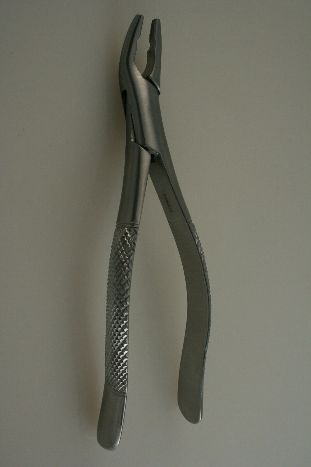 Dental Extracting Forceps # 150AS Split Serrated Beaks Dentist ...