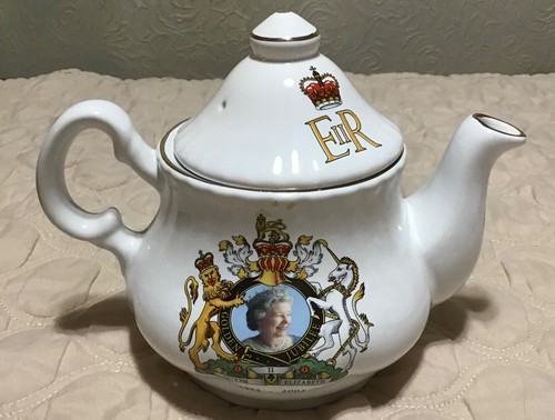 Queen Elizabeth II commemorative golden jubilee, teapot, made in ...