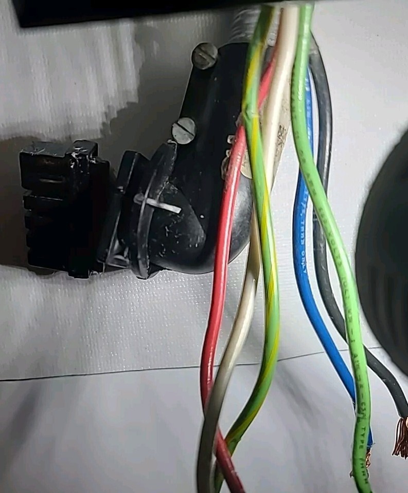 Power Base Cubicles Entry Feed Whip 72" | eBay