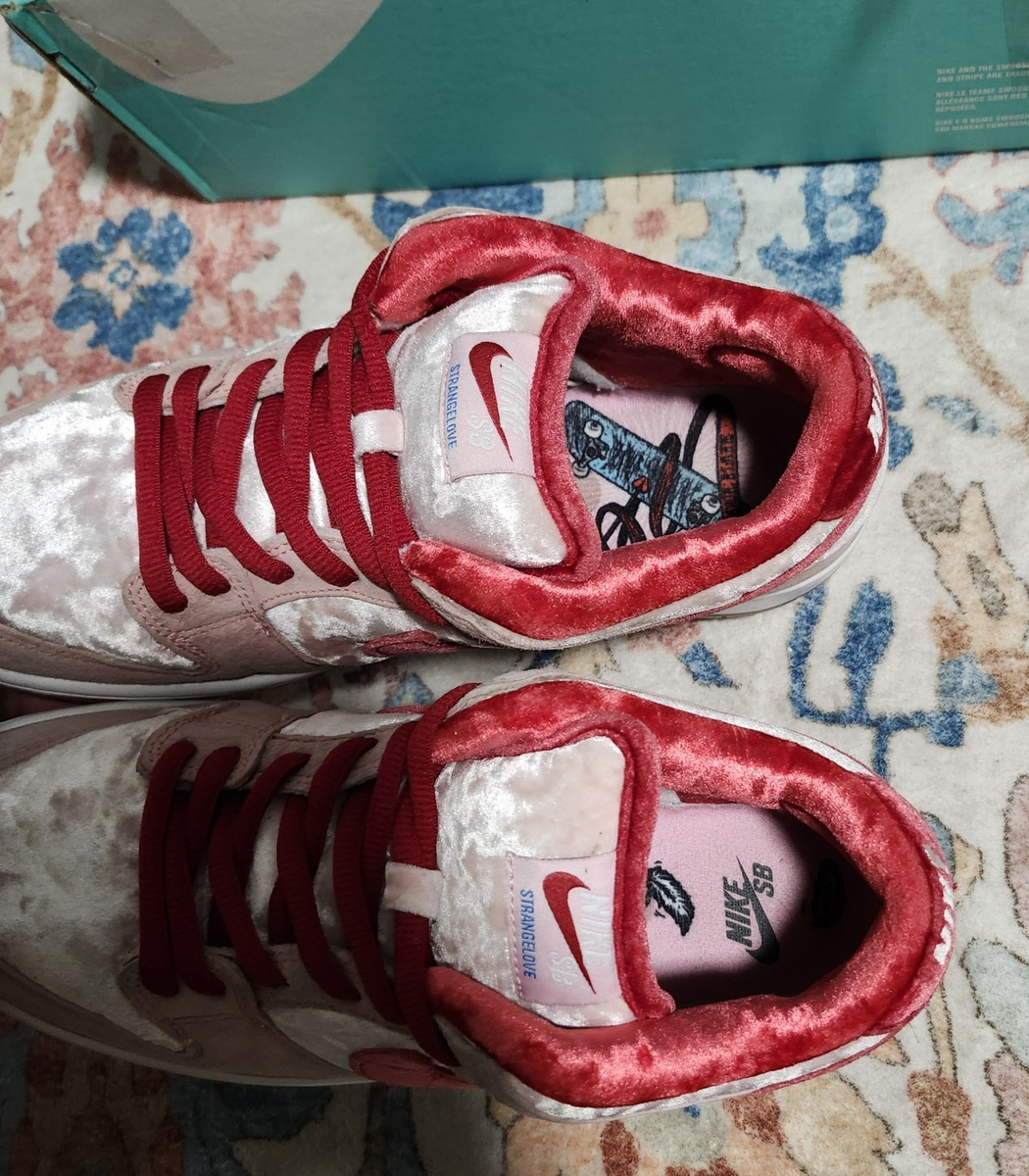 Nike Sb Dunk Low Pro Qs Valentines Day Strangelove CT2552 Nike Sb Dunk Low Pro Qs Valentines Day Strangelove CT2552