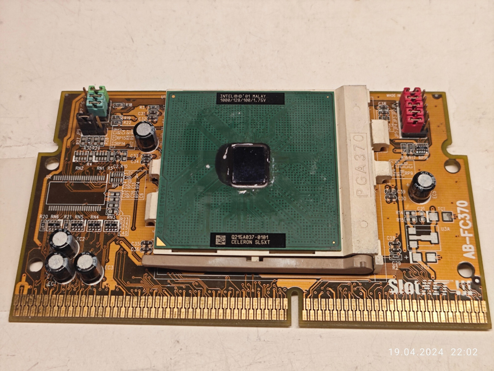 Abit AB-FC370 SlotKET III V 1.0 *1.3 - 3.5V* Socket 370 FC-PGA converter + CPU | eBay