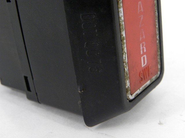 MERCEDES BENZ W123 OEM Hazard Flasher Switch Relay 1238200205 for sale ...