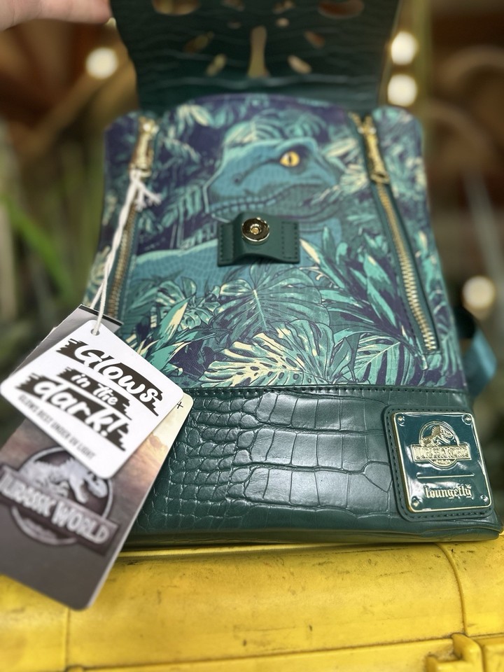 UNIVERSAL Jurassic World Park Rebirth Velociraptor Loungefly Backpack ...