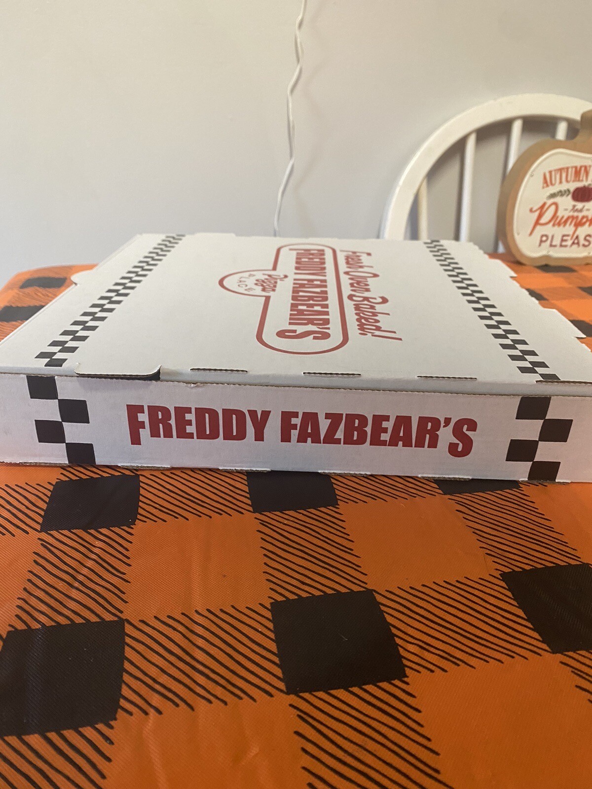 NYCC exclusive FNAF pizza box Five Nights At Freddy’s Blumhouse | eBay