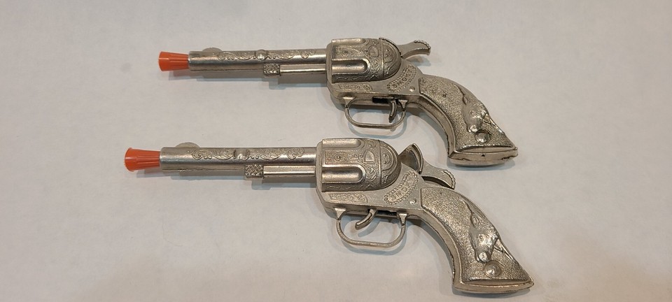 Vintage Hubley Toy Cap Guns, with holsters. | eBay