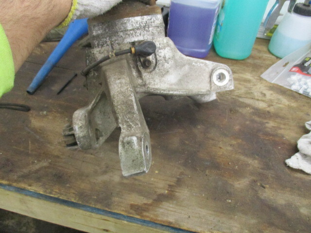 88-96 CHEVROLET CORVETTE REAR SPINDLE KNUCKLE OEM HUB ALUMINUM RIGHT ...