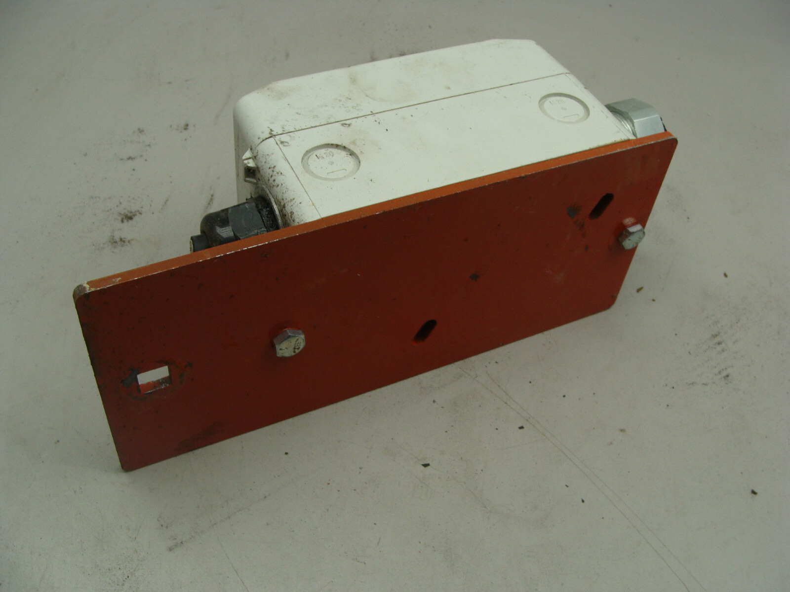 ABB SWITCH DISCONNECT EOT16 16A 600VAC TYPE 3R, 12 E63822 (DAMAGED ...