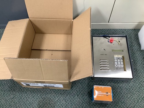 PACH + COMPANY AeGIS 7000 SERIES ENTRY INTERCOM w/ Keys, Transformer ...