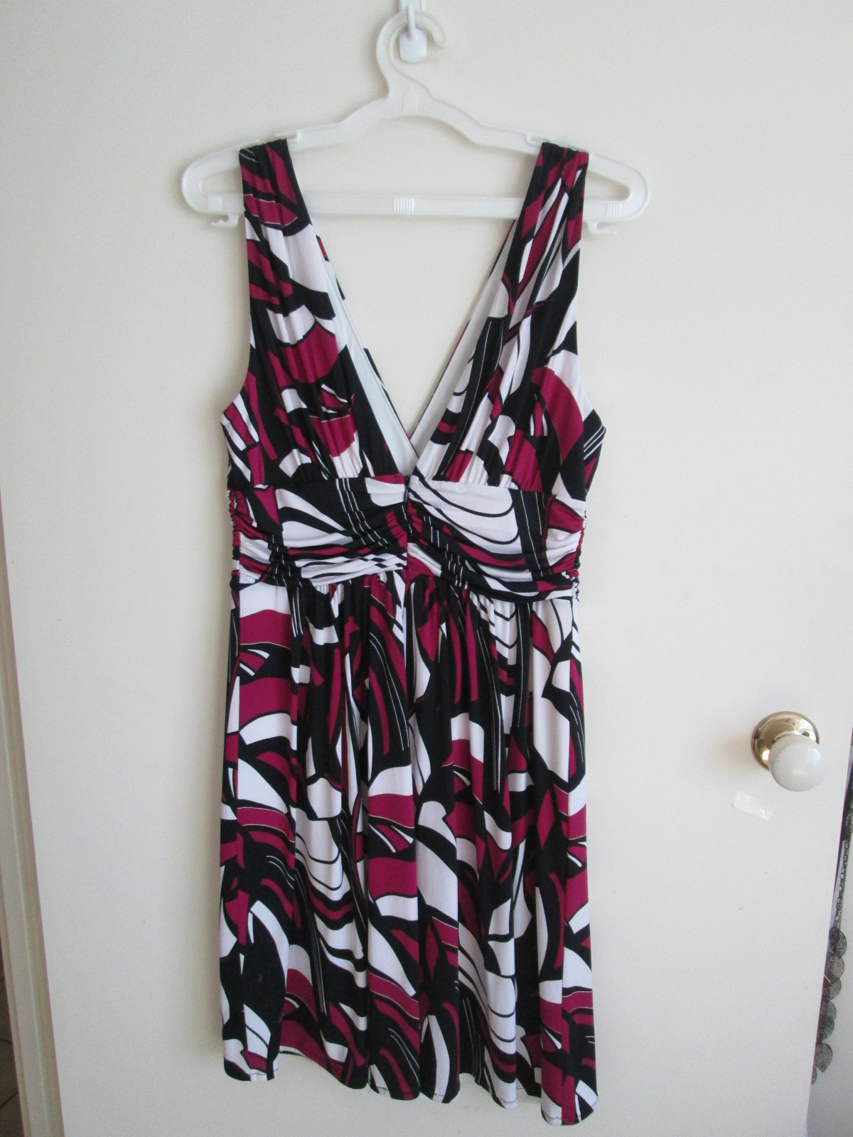 RIKI NATHAN size 8 - 10 - Gorgeous Slinky Knee Length Summer Dress NEW ...