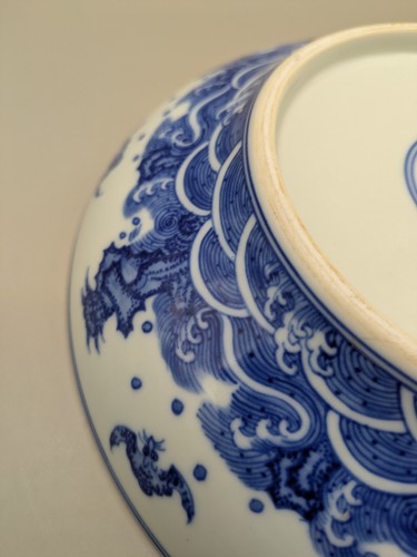 Antique Chinese 18th century blue and white eight treasures pattern ...