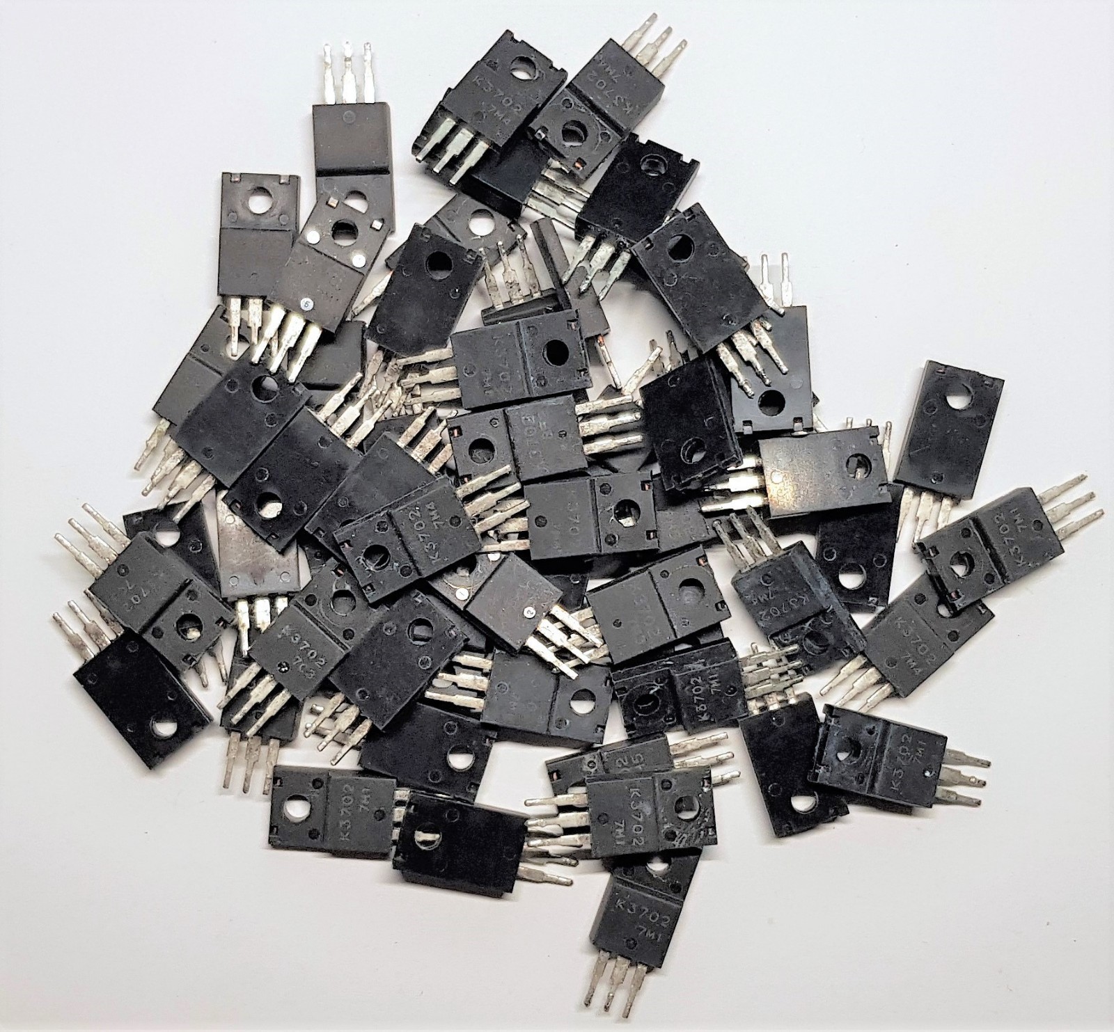 50 x K3702 (2SK3702) N-Channel Silicon MOSFET 18A 60V - Original and ...