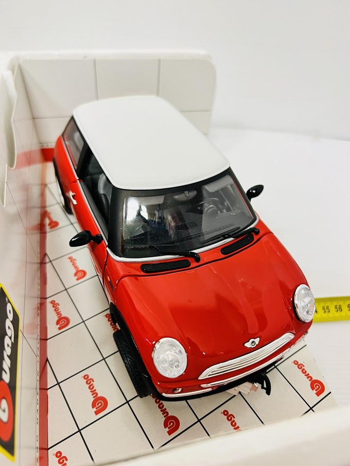 Burago Mini Cooper Gold Collection 1:18 Beautiful and Brand New Vintage ...