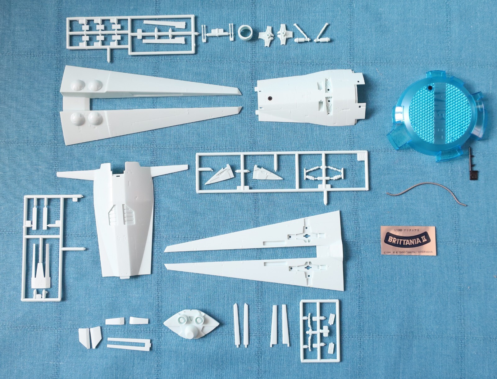 Tomy Lensman Brittania Galactic Patrol Space Cruiser Model Kit 1:1000 ...