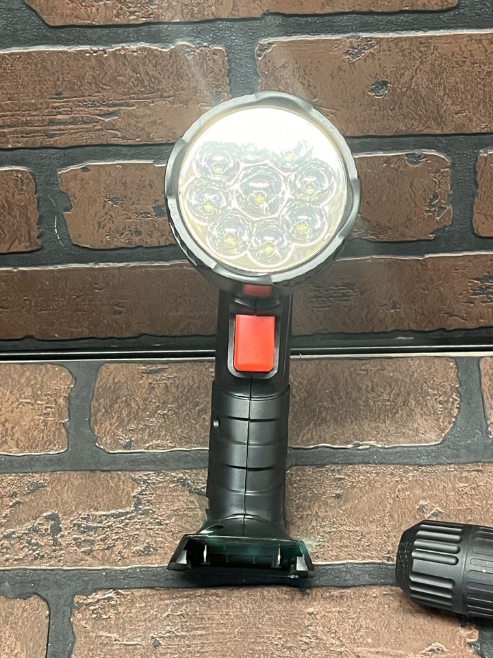 Drill Master 62872 18V Flashlight Work Light and 18V Drill Combo Bare ...