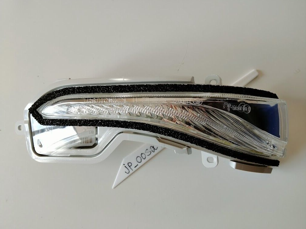 Infiniti Genuine Q50 Q70 QX30 14-20 LH RH Mirror Turn Signal 26165 ...
