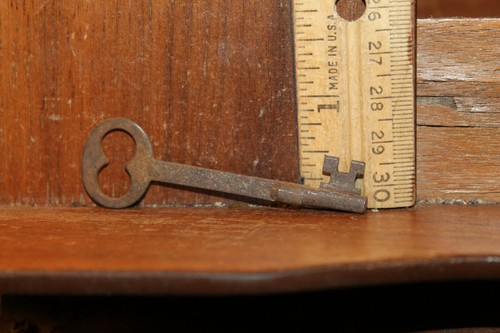 Antique Skeleton Key Unusual Shape | eBay