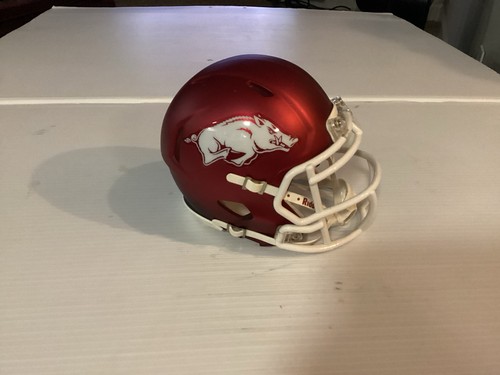 Arkansas Razorbacks Mini RIDDELL Desk Display Football Helmet SZ 3 5/8 ...