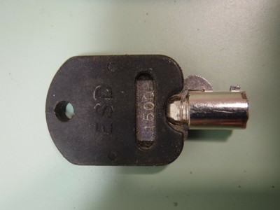 Coin-op Washers & Dryers - Esd Key