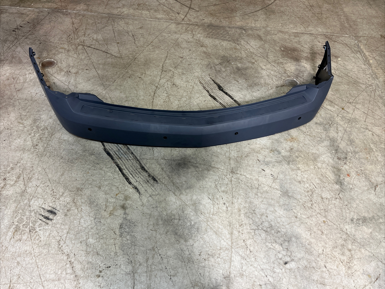 2010-2016 CADILLAC SRX REAR BUMPER COVER PANEL BLACK PLASTIC 20835695 OEM Dmr | eBay