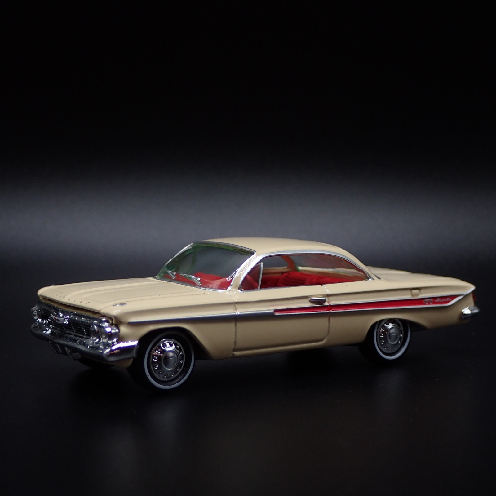 1961 61 CHEVY CHEVROLET IMPALA SS 409 RARE 1:64 SCALE DIORAMA DIECAST ...