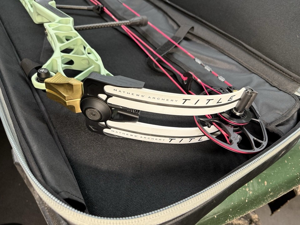 Mathews Title 38 Gen 1 RH - ABB String - Very Clean And Shoots As It ...