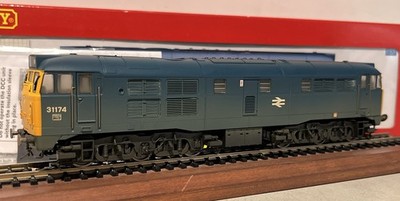 WEATHERED HORNBY OO GAUGE R2413A BR BLUE CLASS 31 DIESEL LOCO 31174 DCC ...