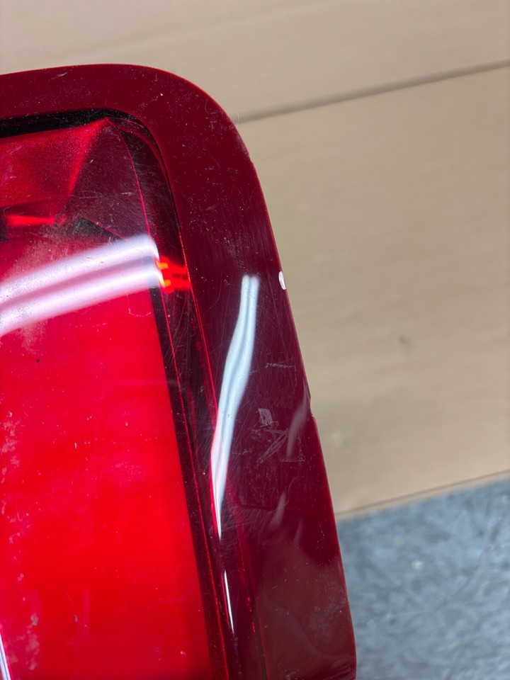 GENUINE OEM Chevy Silverado LH DRIVER Rear Tail Light LED 19-21 ...