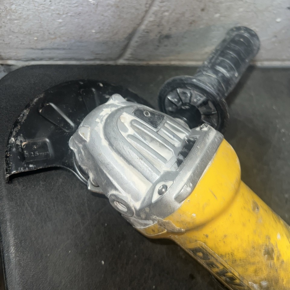 DEWALT DWE402 4-1/2” Paddle Switch. Small Angle Grinder 11000 RPM ## | eBay