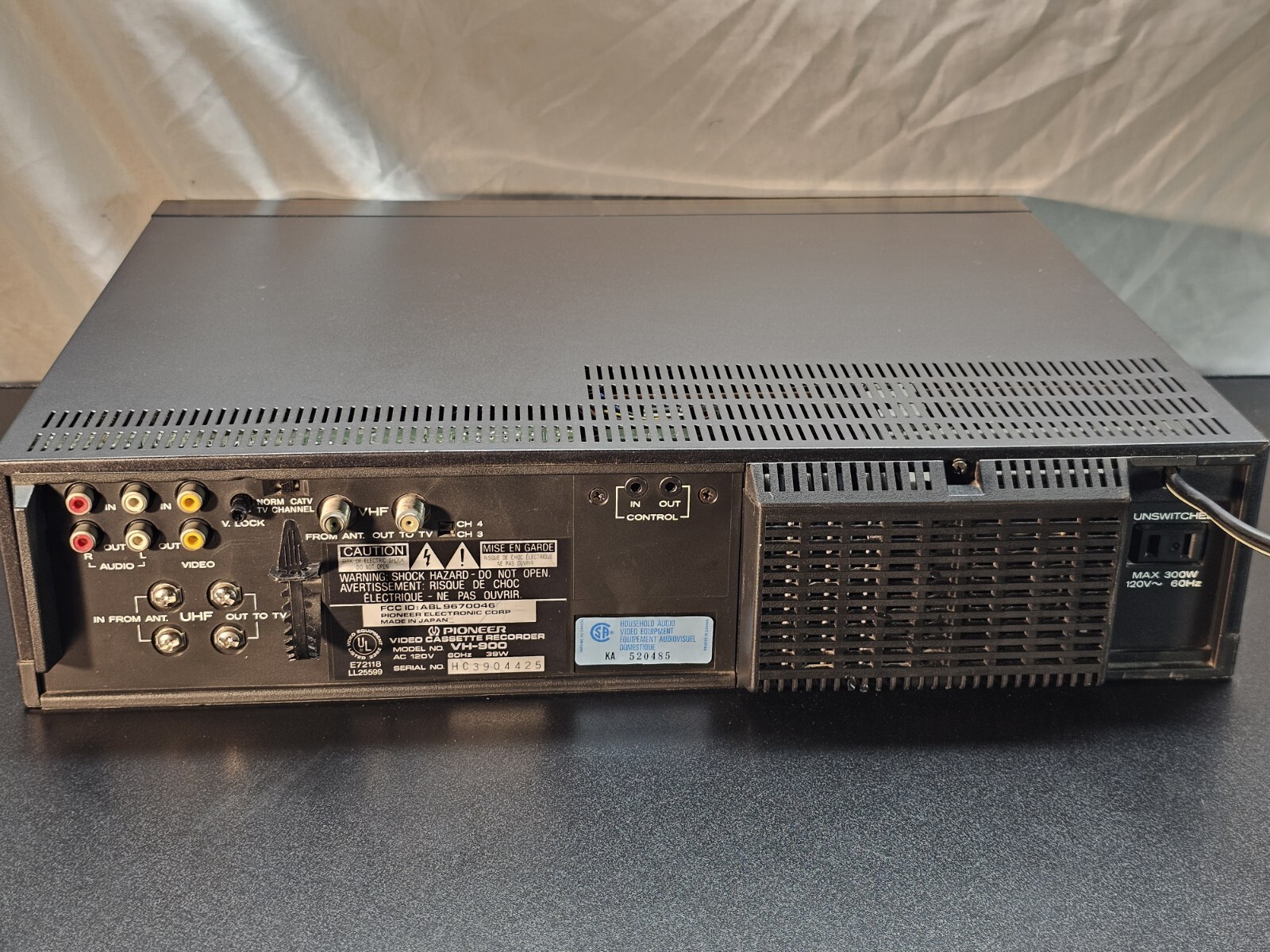 Pioneer VH-900 Hi-Fi VHS Stereo Video Cassette Recorder REPAIR NEEDED ...