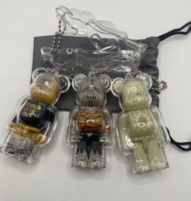 Bearbrick 100% Keychain Case Be@rbrick New Sealed PROTECTOR ACCESSORY ...
