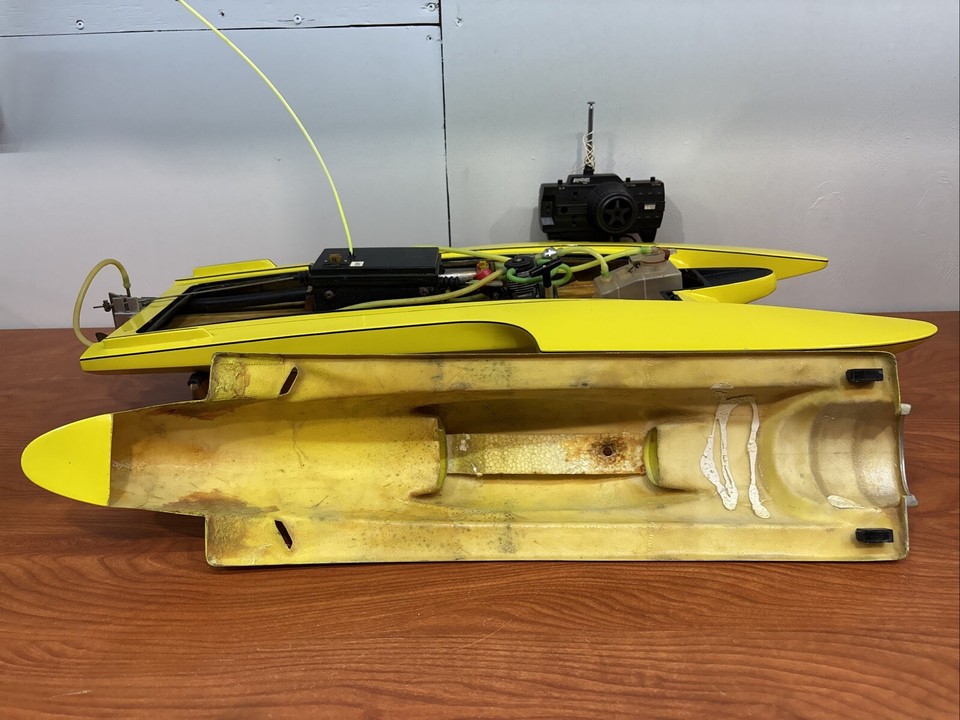 Aquacraft Miss Vegas Remote Control RC Boat Yellow With Remote Engine ...