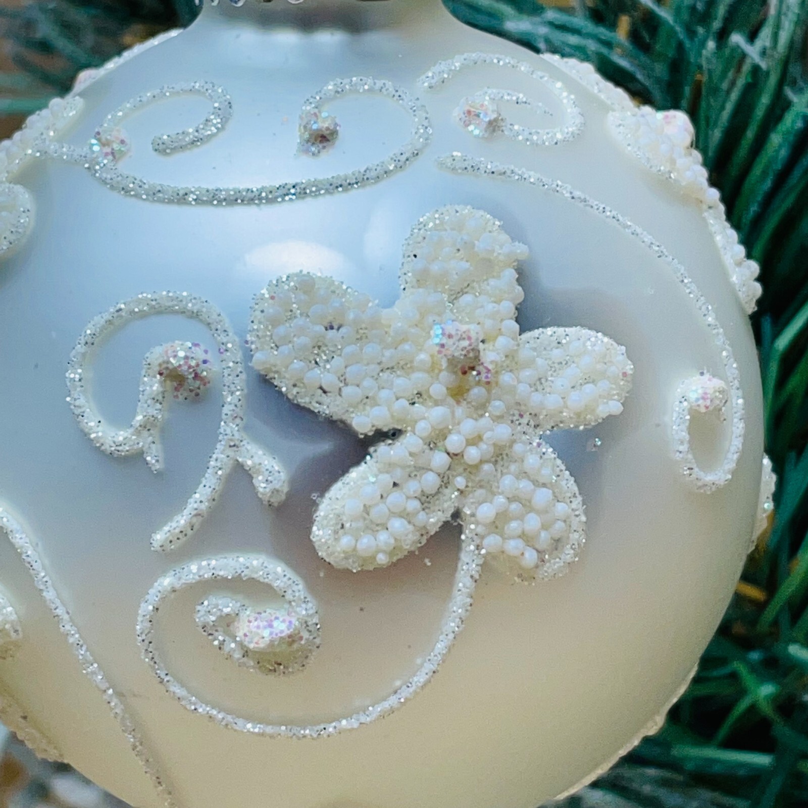 EUC S/4 Glass Ball Ornaments, Flower Design, White, White Glitter, 2 5/ ...