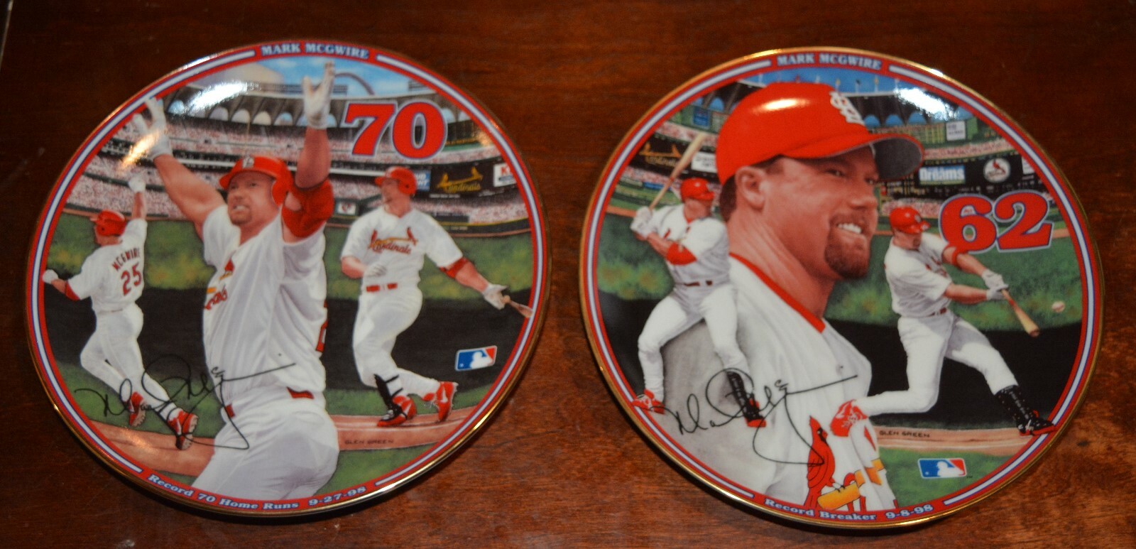 PAIR OF MARK McGWIRE HOME RUN HERO PLATES RECORD BREAKER & RECORD 70 ...