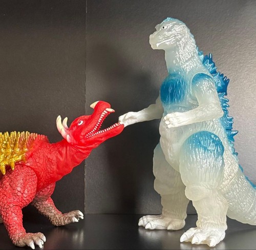 Godzilla Imaginative Color & Anguirus 1955 Movi-Mobi Monster Series ...