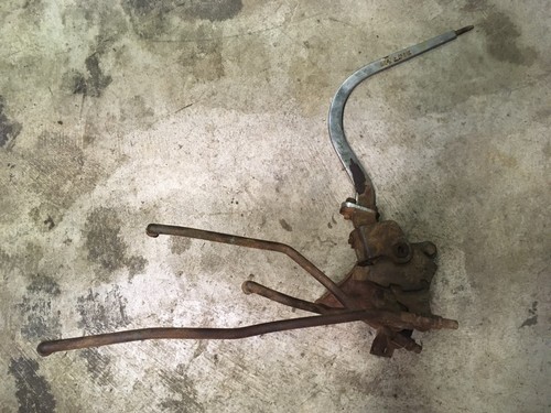 68-72 Chevelle SS 4 speed Muncie Shifter with rods & mount GM MUNCIE ...