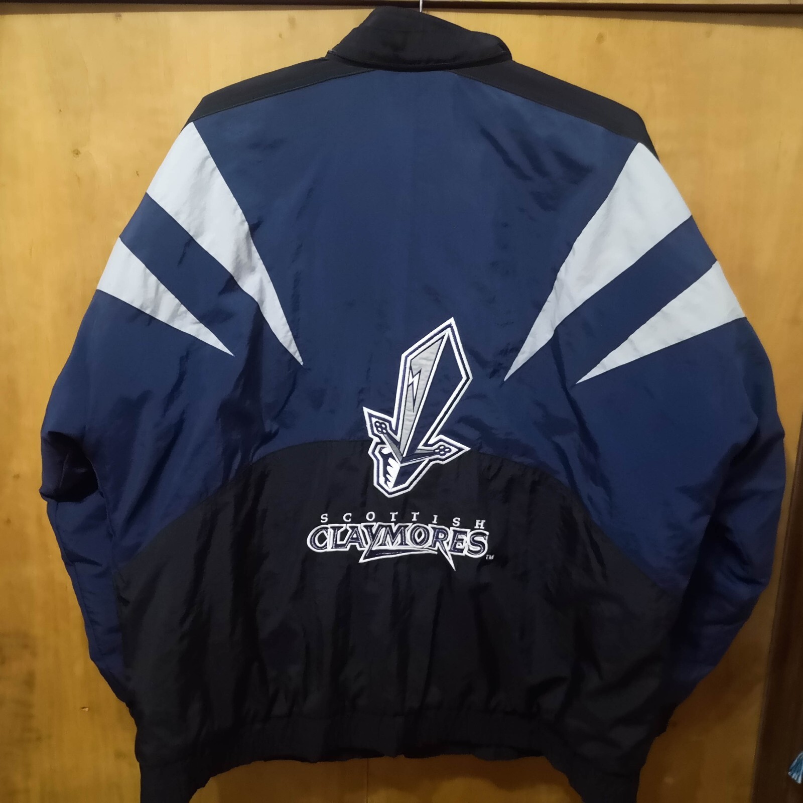 ultra rare vintage Apex Pro Team Scottish Claymores J… - Gem