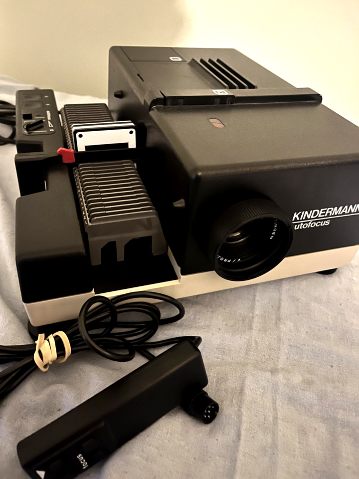 TESTED/VIDEO - Kindermann Autofocus 35mm Slide Projector / Germany | eBay