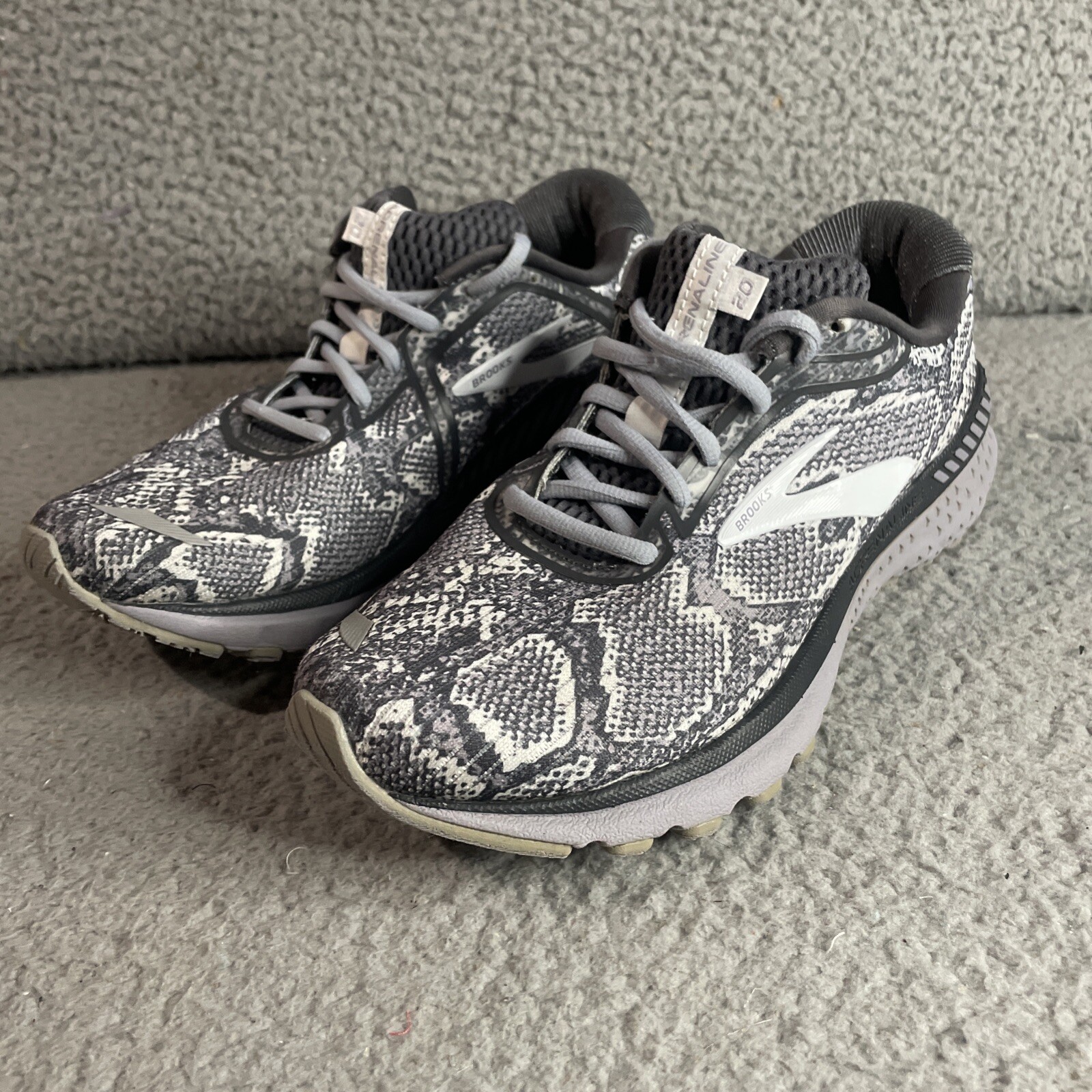 Size 9 - Brooks Adrenaline GTS 20 Snake Skin - Gray for sale online | eBay
