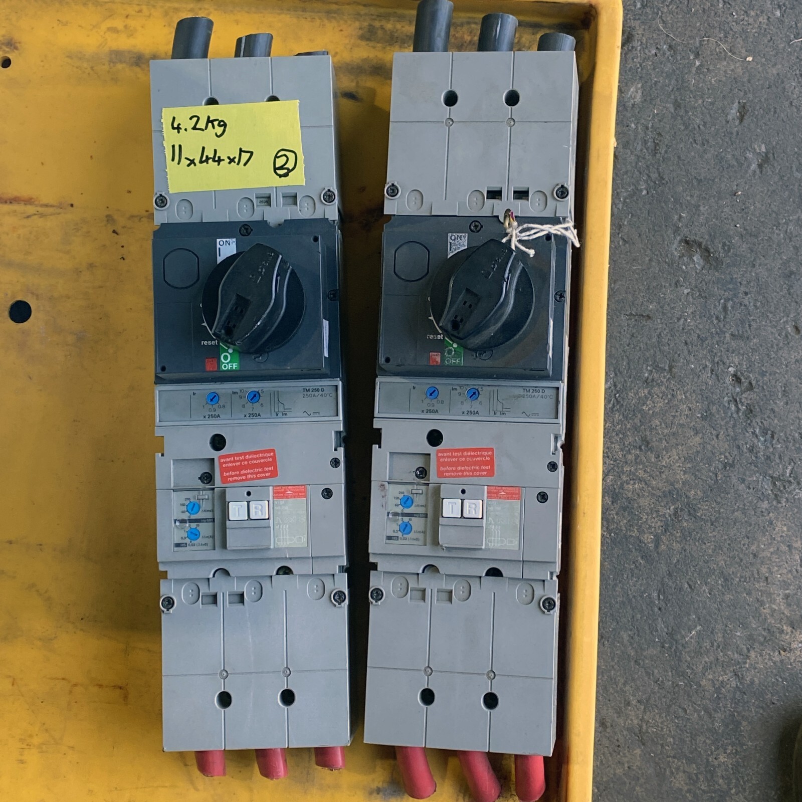 MERLIN GERIN SCHNEIDER Compact 250A 3P CIRCUIT BREAKER NS100-160-250 N ...