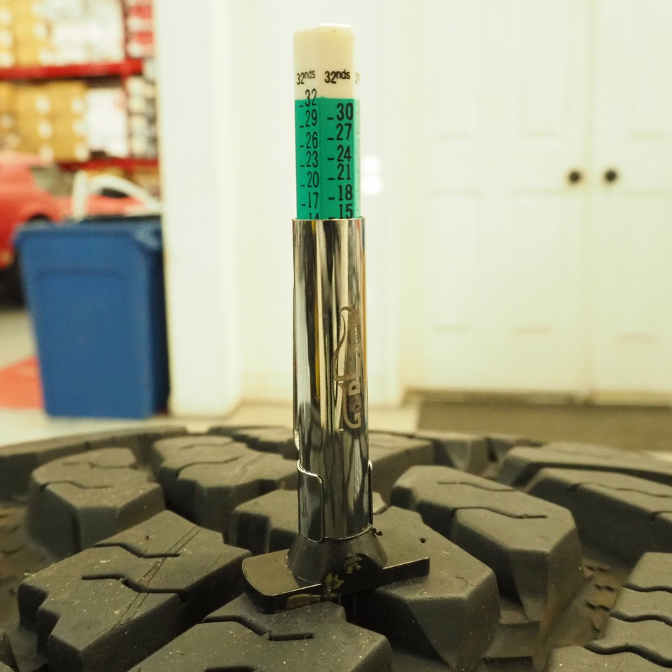 255/60/20 Goodyear Wrangler Duratrac Tires 80% Treadwear 15/32" SET OF ...