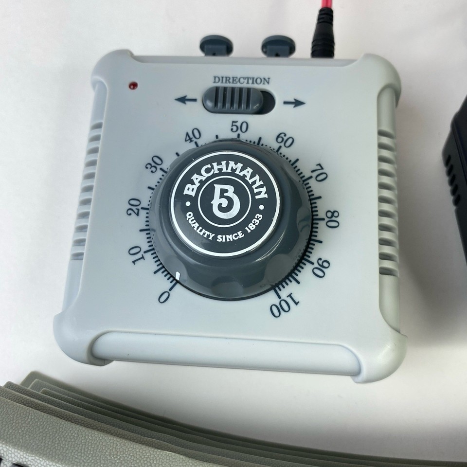 Bachmann E-Z Train HO Scale Hawthorne Village Track Set W/ Controller | eBay