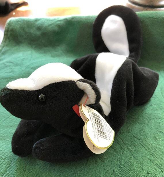 1995 STINKY the SKUNK Ty Beanie Babies 5th Gen Hang & 6th Gen Tush Tags ...