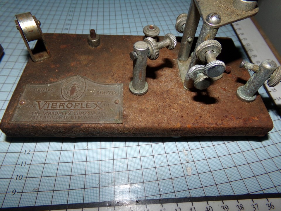 MFJ OR BENCHER LAMBIC PADDLE & VIBROPLEX BASES & PARTS ONLY NEEDS A LOT ...