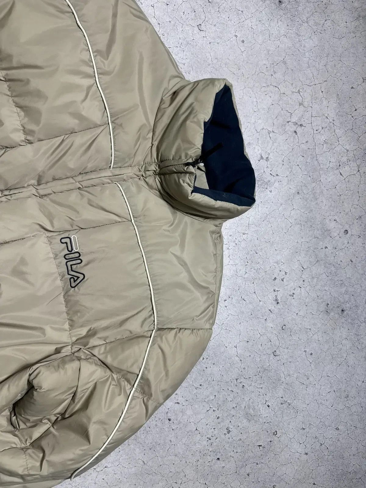 Fila Vintage Down Puffer Jacket Big Logo Beige - Gem