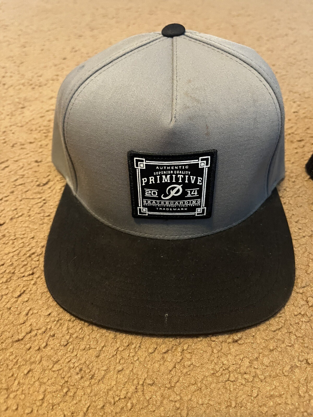 primitive snapback - Gem